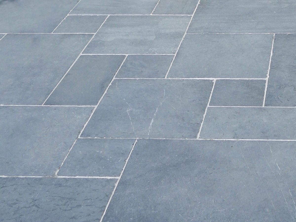 Bluestone Pavers in Your Backyard | Australian Slate & Stone